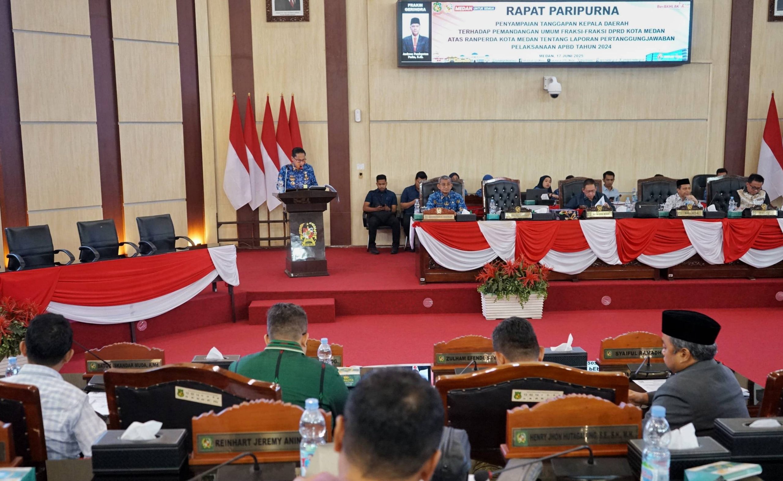 Rico Waas Tanggapi Pemandangan Umum Fraksi-Fraksi Atas Pelaksanaan APBD 2024